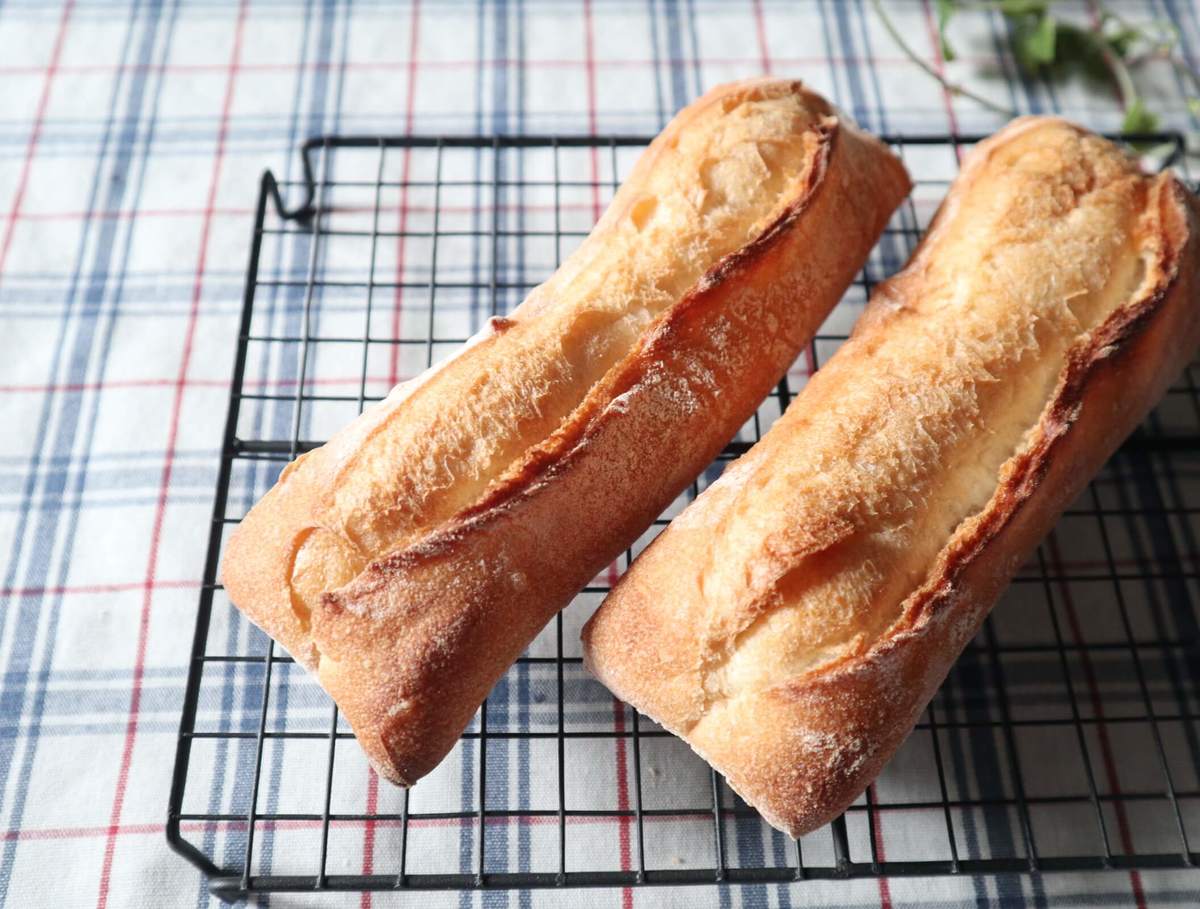 数量限定!入荷は金曜だけ!【カルディ】クピド!プチバゲット「有名店コラボ」「出会えたらラッキー」お店に走って大正解 ヨムーノ